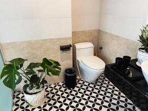The Mosaic Loft, West Lake and Hoan Kiem Border, Hanoi (harga terbaru 2026)