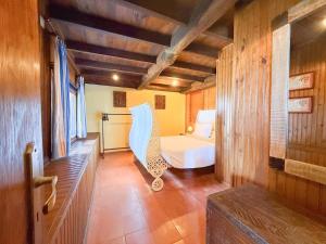 Moana Beachfront Fisherman House - Ocean View Near Porto, Apúlia ...