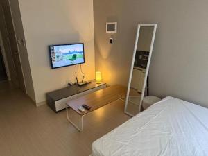 Sinnonhyeon Station, 3mins # 3127 # Gangnam Station, 5mins #K-Pop #K ...
