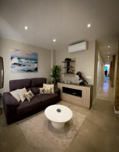 2BR with courtyard & pool, Las Arenas Beach Casa Brisa, Valencia ...
