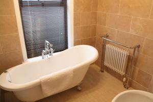 The Windmill Inn - Whitby, Whitby (updated prices 2025)