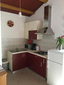 Leca- small house, Medulin (updated prices 2026)