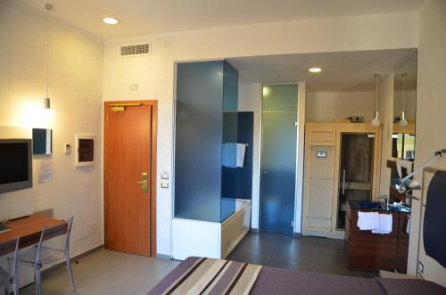 Hotel California, Rome (updated prices 2025)