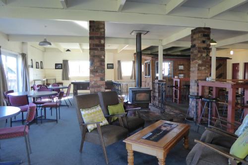 Dawsons Hotel, Reefton – Updated 2023 Prices