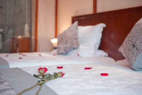 Guilin Crystal Crescent Moon Hotel, Guilin (updated prices 2025)