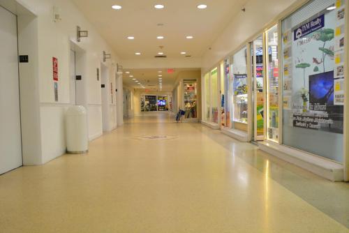 New Point Miami Beach Apartments, Miami Beach (updated prices 2025)