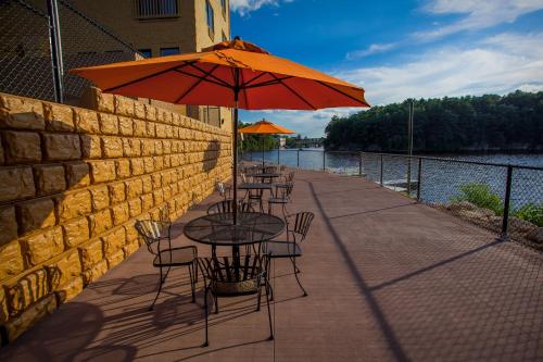 The VUE Boutique Hotel & Boathouse, Wisconsin Dells (updated prices 2025)