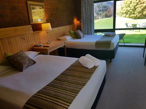 Motel Sierra - Bright, Bright – Updated 2023 Prices