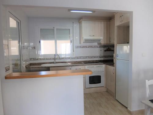 Poligono - Playa San Fernando, Oliva (precios actualizados 2025)