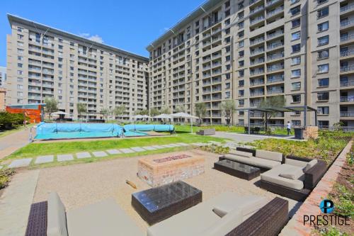 Prestige Apartments Sandton at Westpoint, Johannesburg (updated prices ...