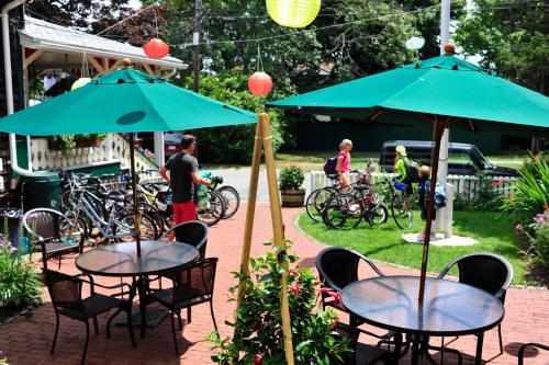 Pequot Hotel, Oak Bluffs – Updated 2022 Prices