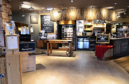 Gamston Lock, Nottingham by Marston's Inns, Nottingham – Updated 2023 ...