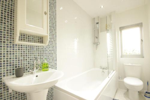 Victoria House, Hull (updated prices 2024)