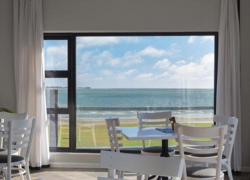 Oyster Box Guesthouse, Walvis Bay – Updated 2024 Prices