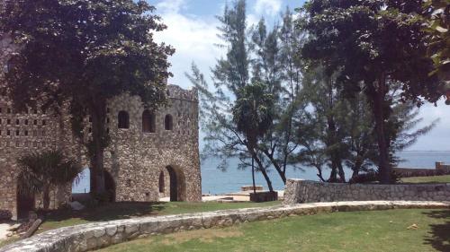 Pattoo Castle, Negril (updated prices 2025)