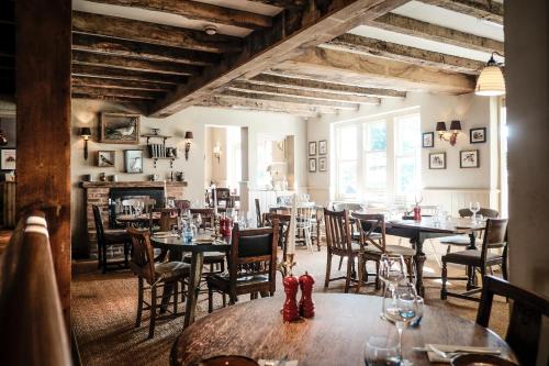 The White Buck, Burley (updated prices 2025)