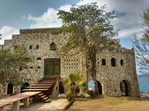 Pattoo Castle, Negril (updated prices 2025)