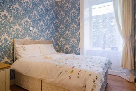 Watson Crescent, Edinburgh (updated prices 2025)