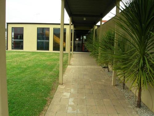 Overlander Hotel Motel, Shepparton, Australia - Booking.com