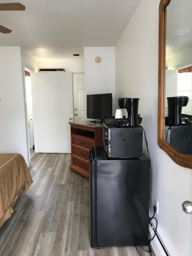 Exit 5 Motel & Cottages, Saco – Updated 2022 Prices
