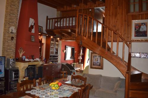 Dimitris Constantinou, Soúrpi (updated prices 2024)