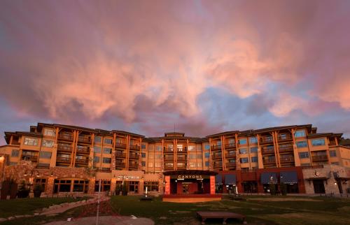 Sundial Lodge by All Seasons Resort Lodging, Park City (updated prices ...