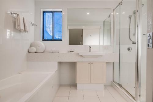 The Point Coolum, Coolum Beach (updated prices 2024)