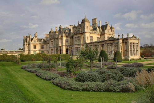 Stoke Rochford Hall, Grantham (updated prices 2024)