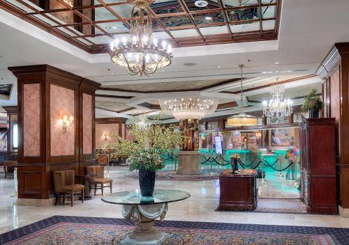 Silver Legacy Reno Resort Casino at THE ROW, Reno – Updated 2023 Prices