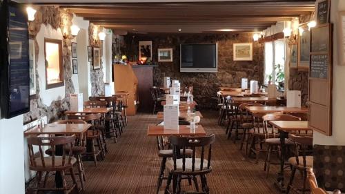 King's Head Inn, Llangennith – Updated 2023 Prices
