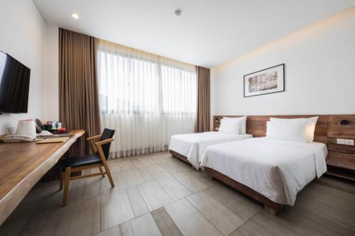 Triple E Hotel Fine Art Museum, Ho Chi Minh City – Updated 2024 Prices