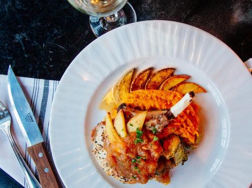 Colgate Inn, Hamilton – Updated 2023 Prices