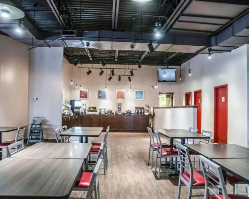 Comfort Inn Laval, Laval – Tarifs 2023