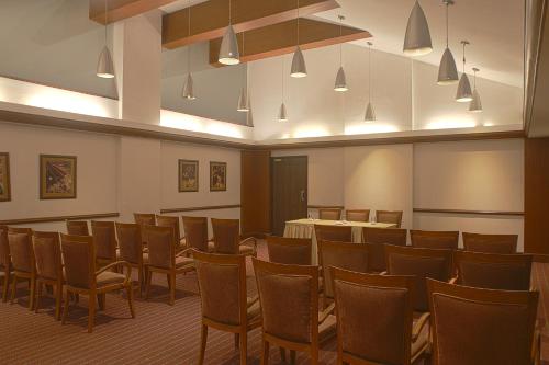 The Classique Club, Mumbai (updated prices 2025)