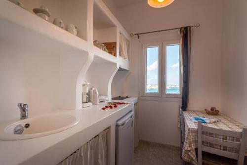 Polyegos View, Pollonia (updated prices 2024)