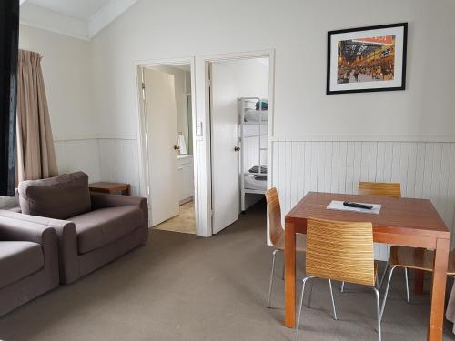 Canberra Carotel Motel, Canberra (updated prices 2024)