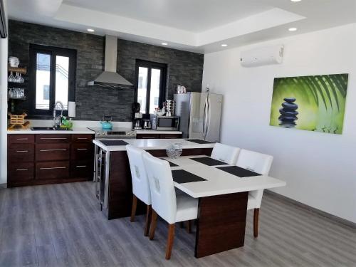 Blu Zen, Caye Caulker (updated prices 2025)