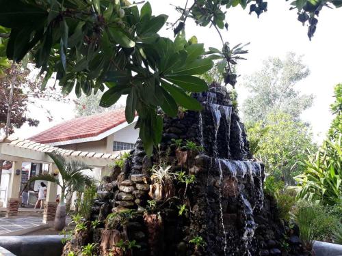 Happy Ripples Beach Resort, Mabilao (updated prices 2025)