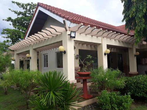 Happy Ripples Beach Resort, Mabilao (updated prices 2025)