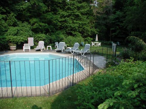 Brook Farm Inn, Lenox (updated prices 2025)