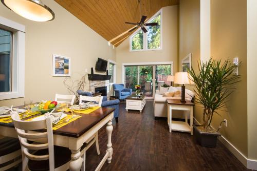 Oceanside Village Resort, Parksville – Updated 2023 Prices