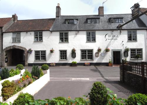 The George at Nunney, Frome (updated prices 2025)