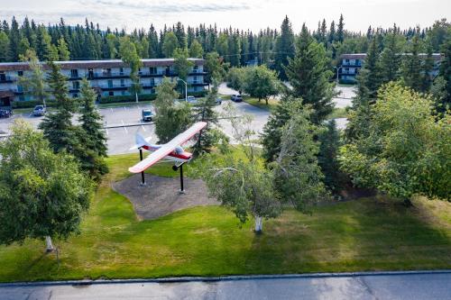 Wedgewood Resort, Fairbanks, AK - Booking.com