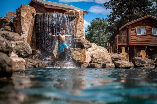 The VUE Boutique Hotel & Boathouse, Wisconsin Dells (updated prices 2025)