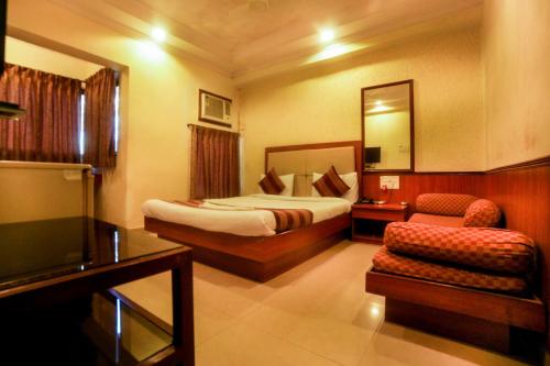Lucky Hotel Bandra, Mumbai (updated prices 2025)
