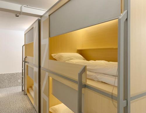 WeFlow Hostel (Shanghai Xintiandi), Shanghai (updated prices 2024)