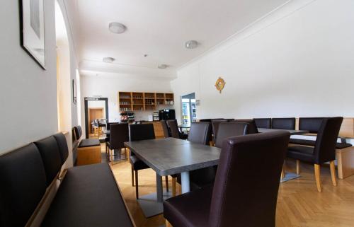 Gästehaus St. Georg - Weltenburger Klosterbetriebe GmbH, Kelheim ...