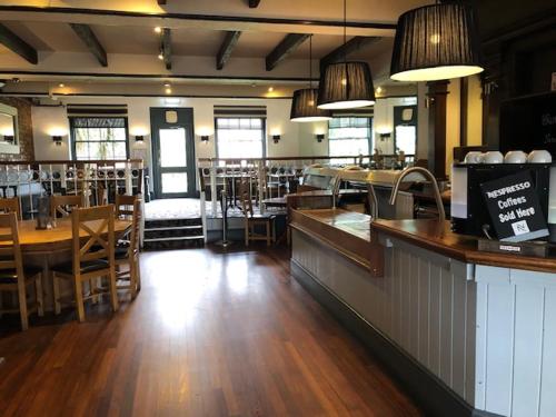 The Raven Hotel, Corby – Updated 2023 Prices