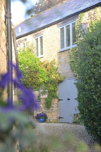 Church Cottage Barn, Longborough (updated prices 2025)