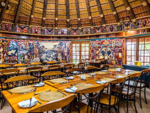 aha Lesedi African Lodge & Cultural Village, Pelindaba – Updated 2022 ...